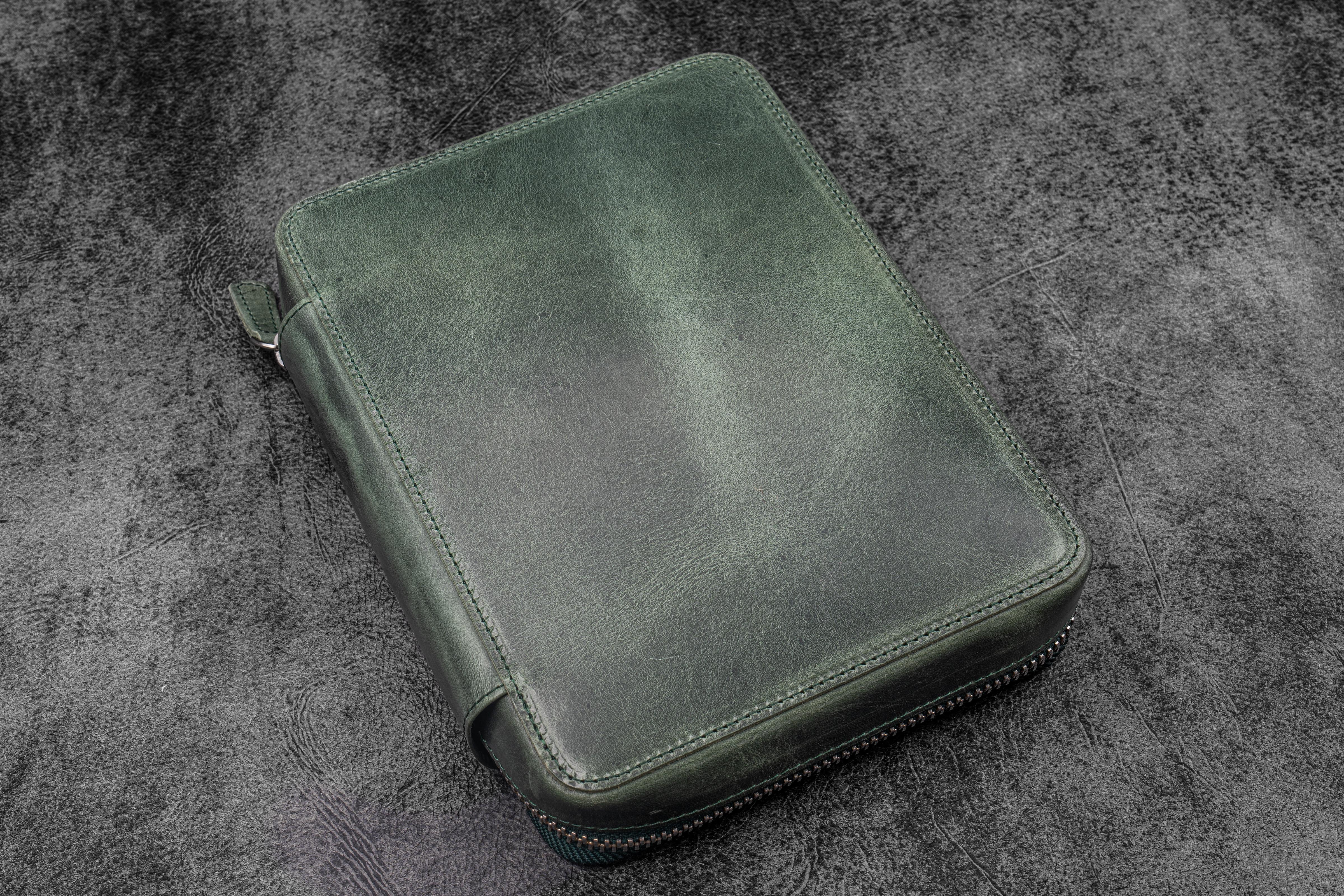 Wide A5 Expansi Zip Folio in Forest Green | Galen Leather