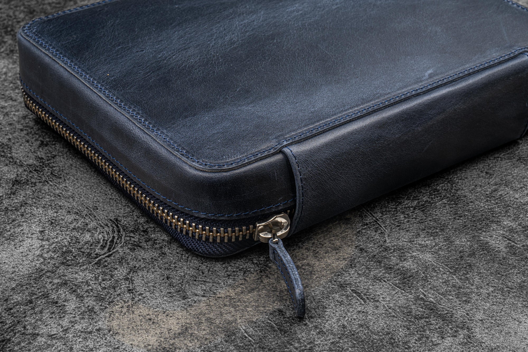 Expansi A5 Wide Zip Folio in Navy Blue | Galen Leather