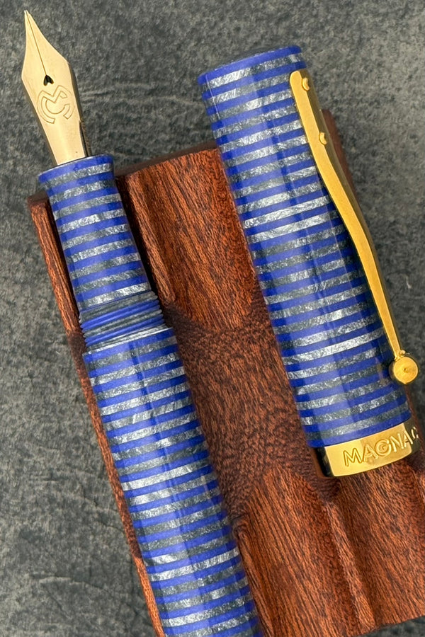 Magna Carta Mag 600 Fountain Pen True Flex Nib - Blue Stacked - Galen ...