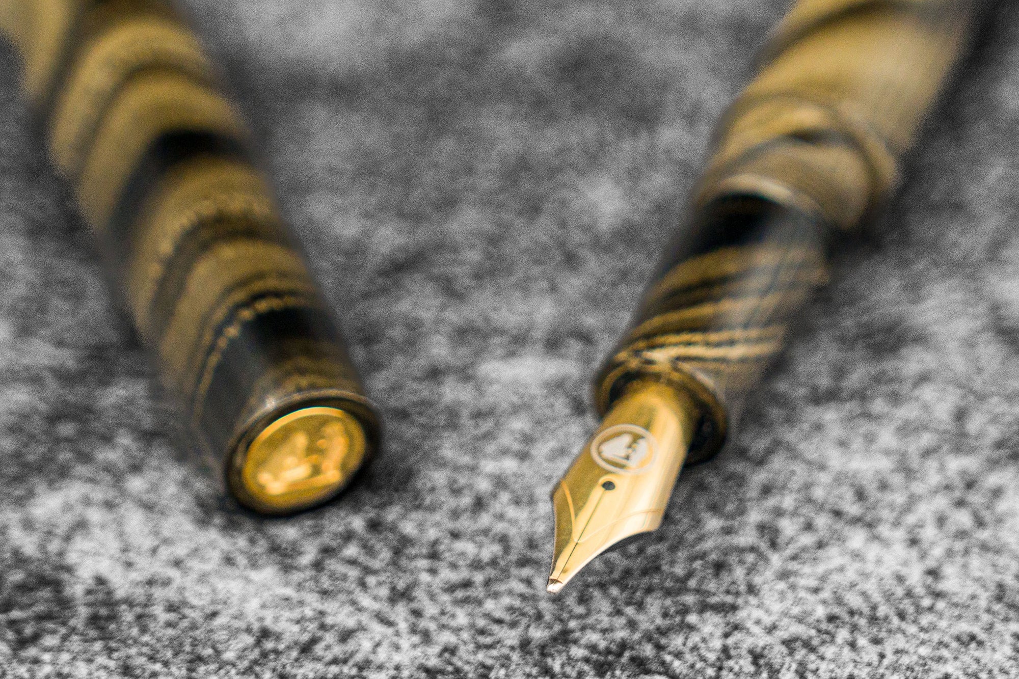 Studyo Agackakan x Galen - Fountain Pen - Ebonite Beige - Galen Leather
