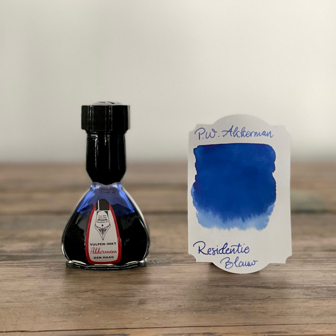 Akkerman 02 Residentie Blauw Fountain Pen Ink - Galen Leather