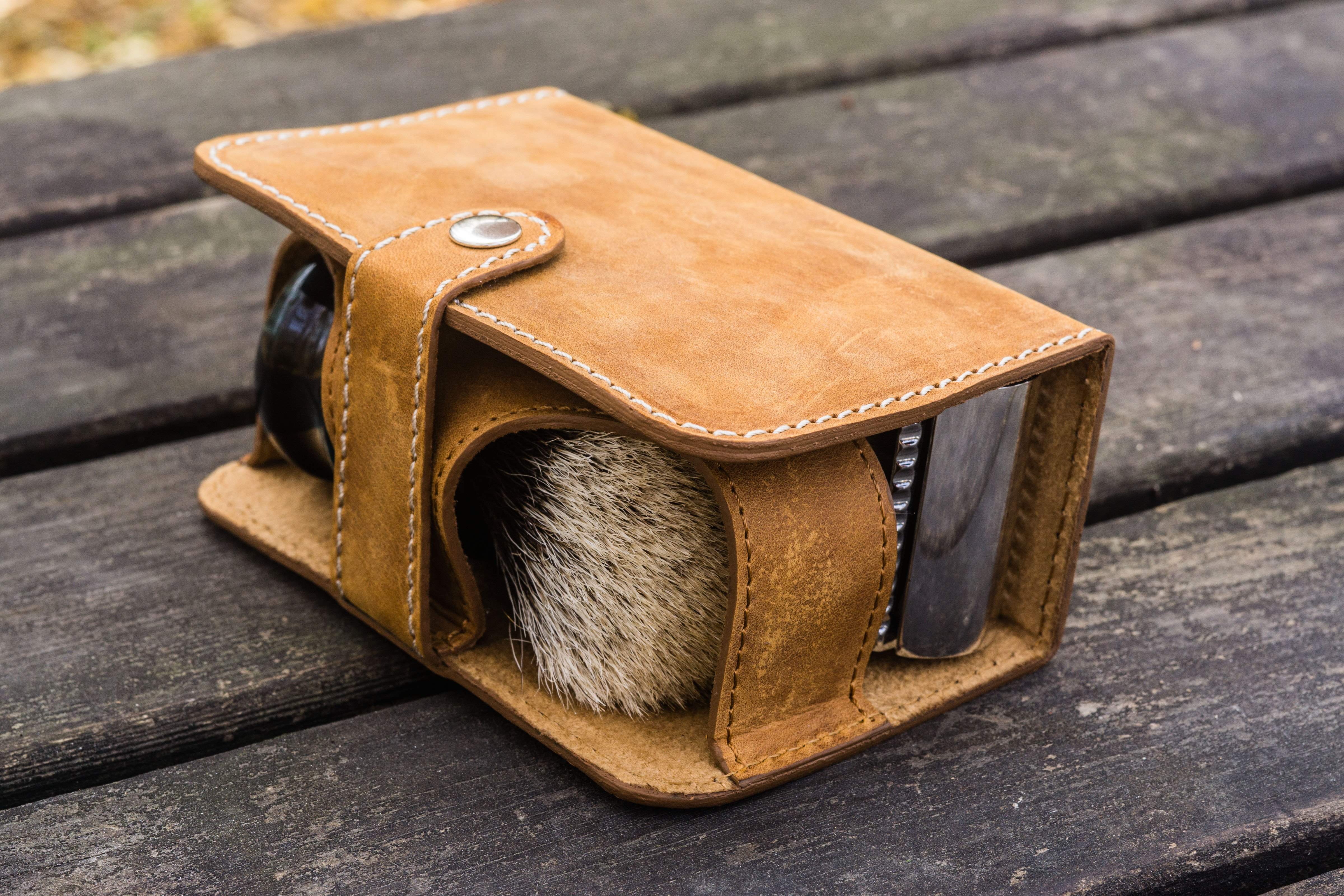 100% Handmade Leather Shaving Travel Kit - Crazy Horse Brown - Galen ...