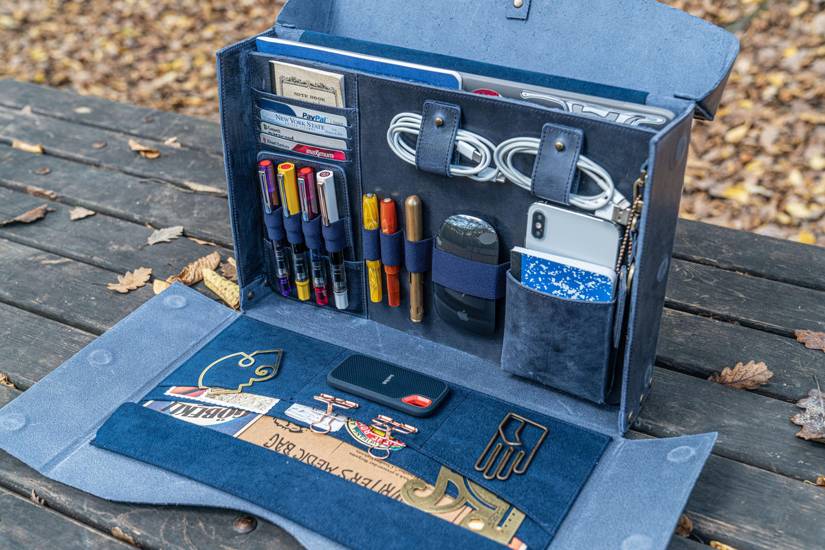 Leather Writer's Medic Bag XLarge - Crazy Horse Navy Blue | Galen Leather